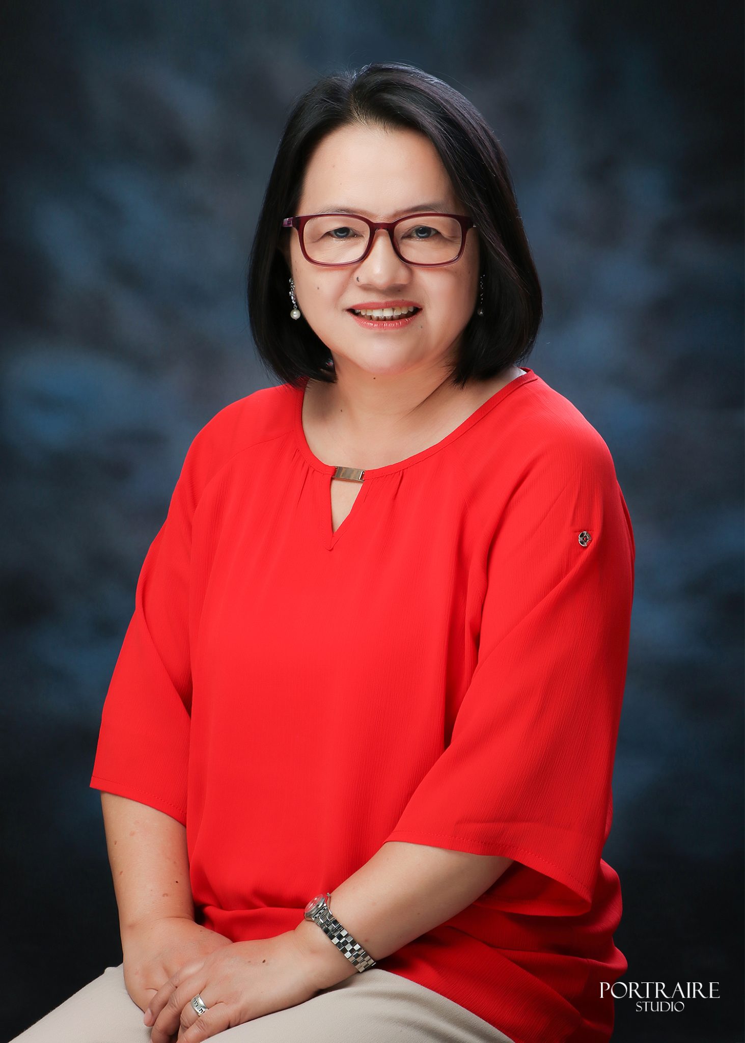 International Graduate School of Leadership - Mosquera, Ella